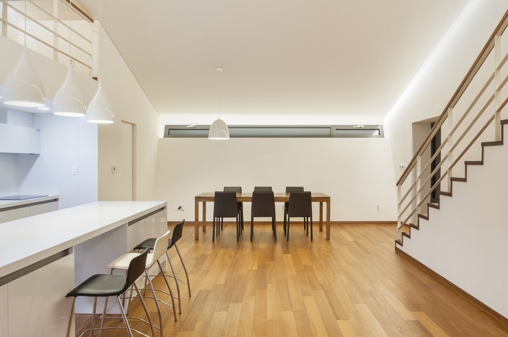 Leibal — Leaning House