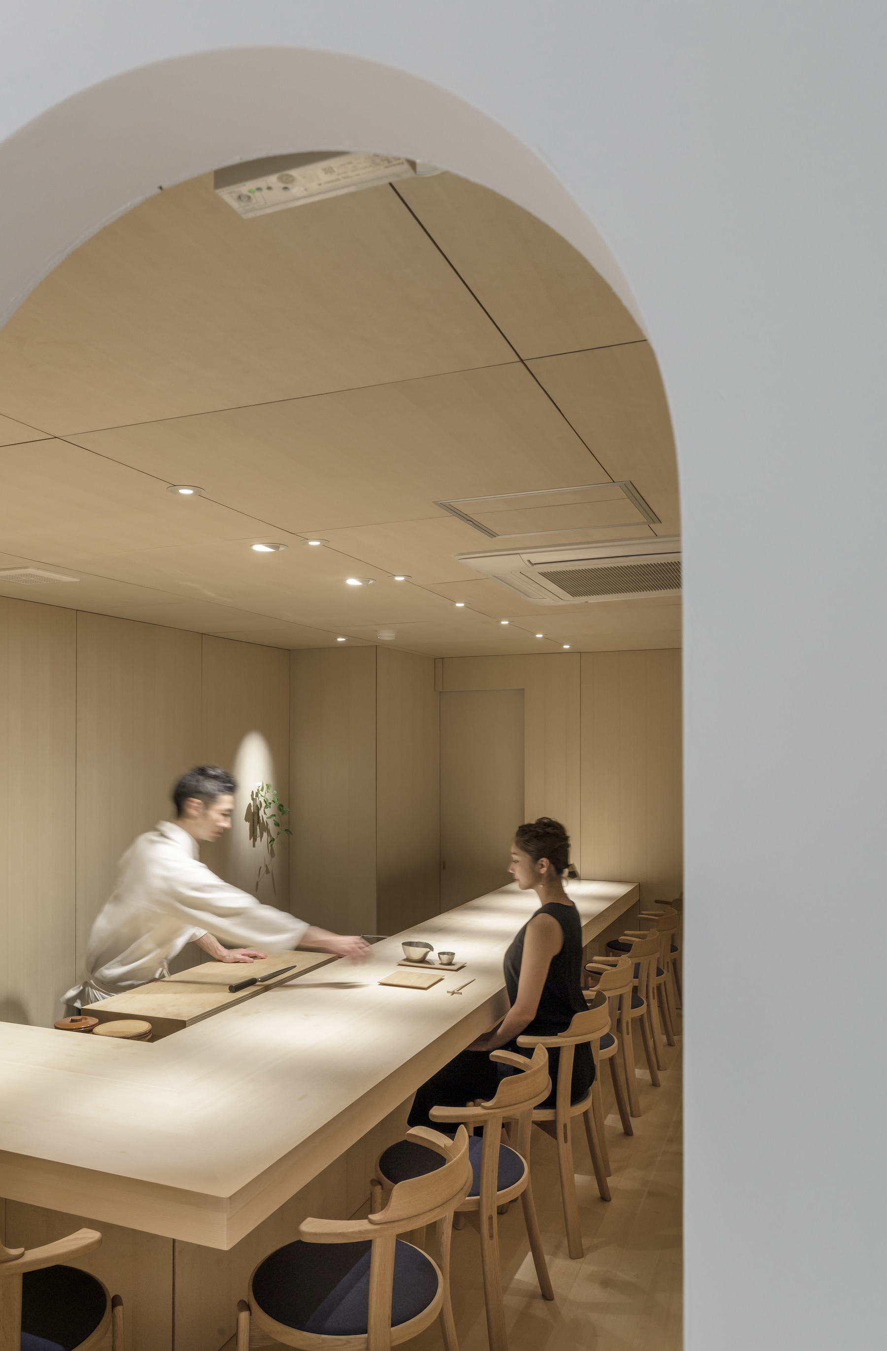 Minimalist sushi restaurant – Jun Igarashi Architects – SANKOO