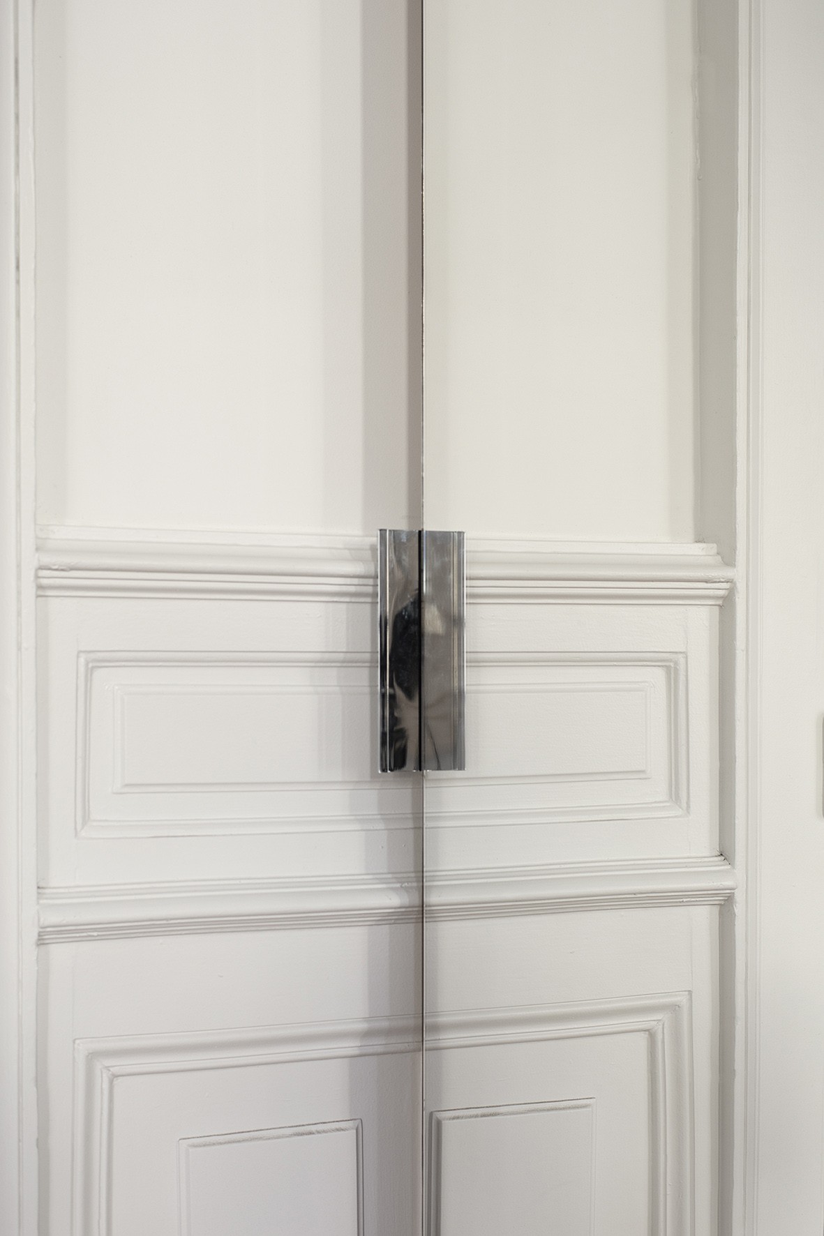 Leibal — Mirror-Flat