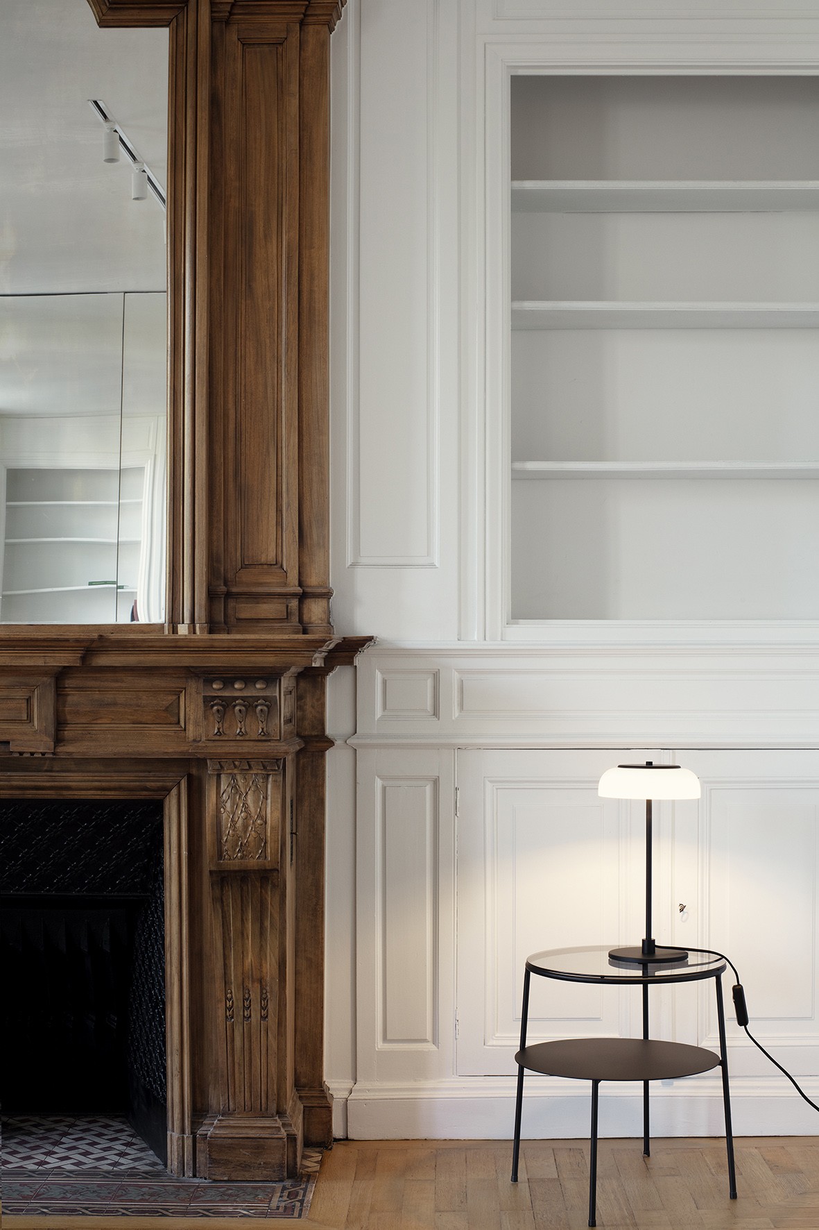 Leibal — Mirror-Flat