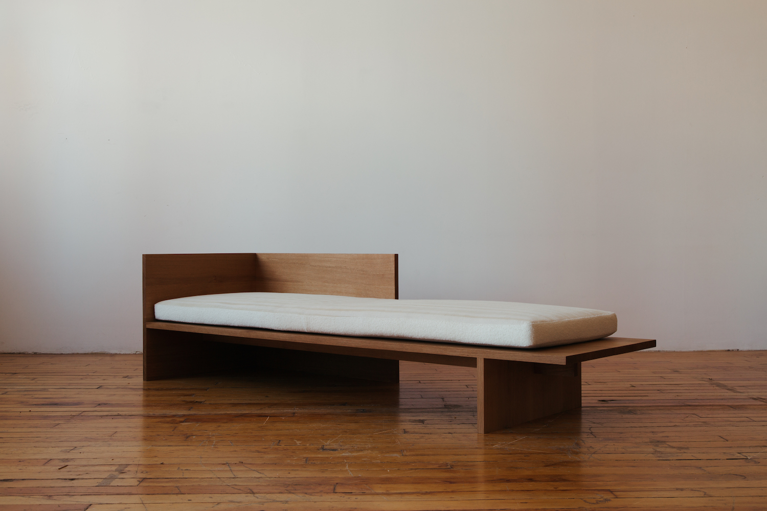 Leibal — Arthur Daybed