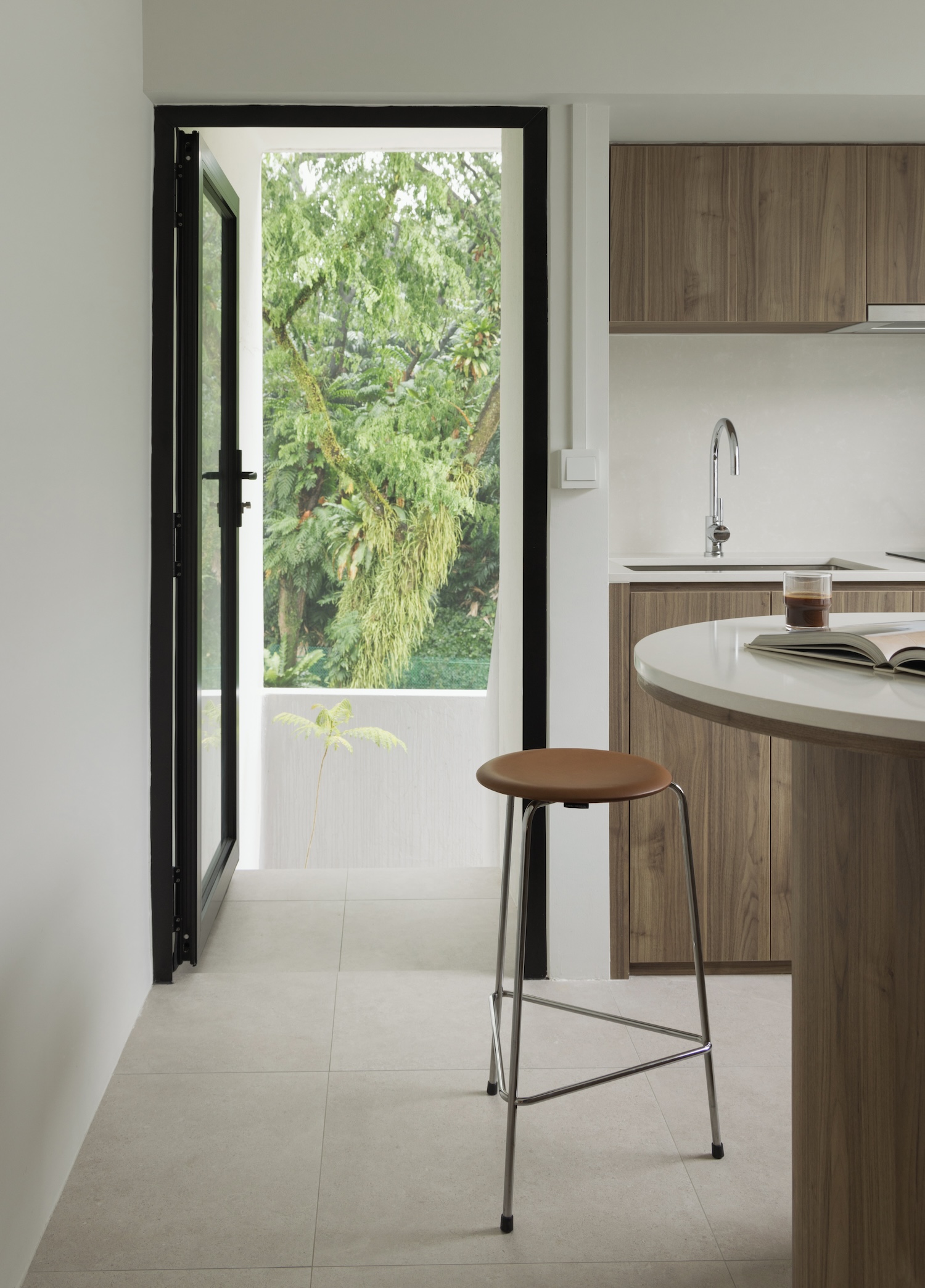 Leibal — Tiong Poh Apartment