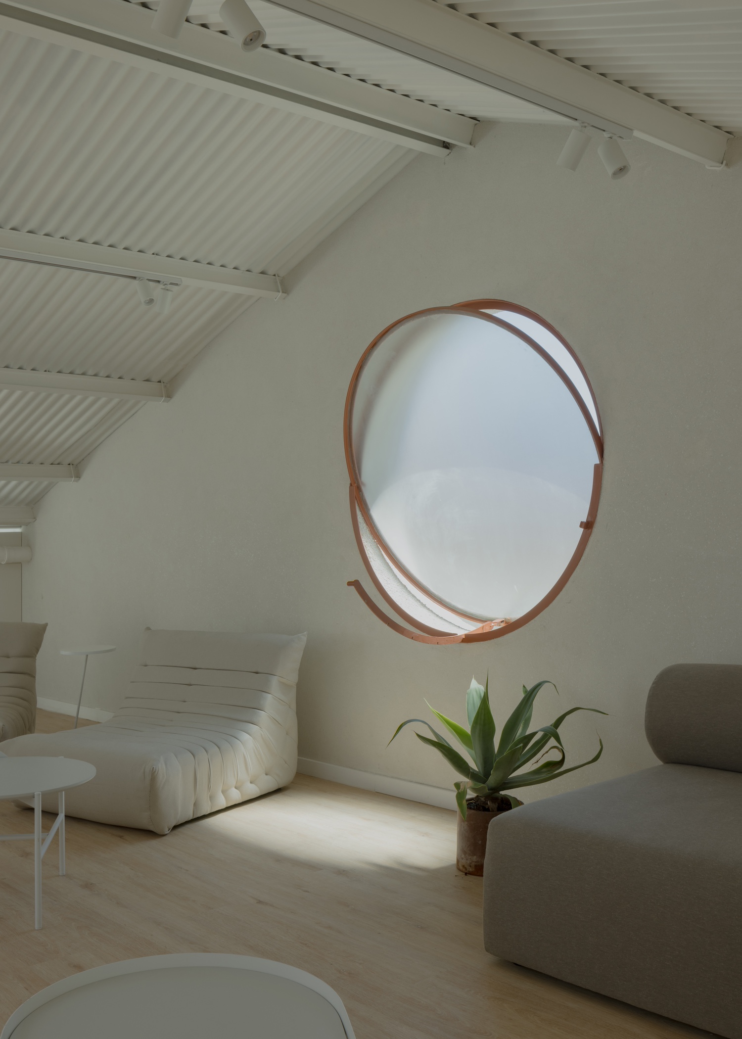 Leibal — Espacio B