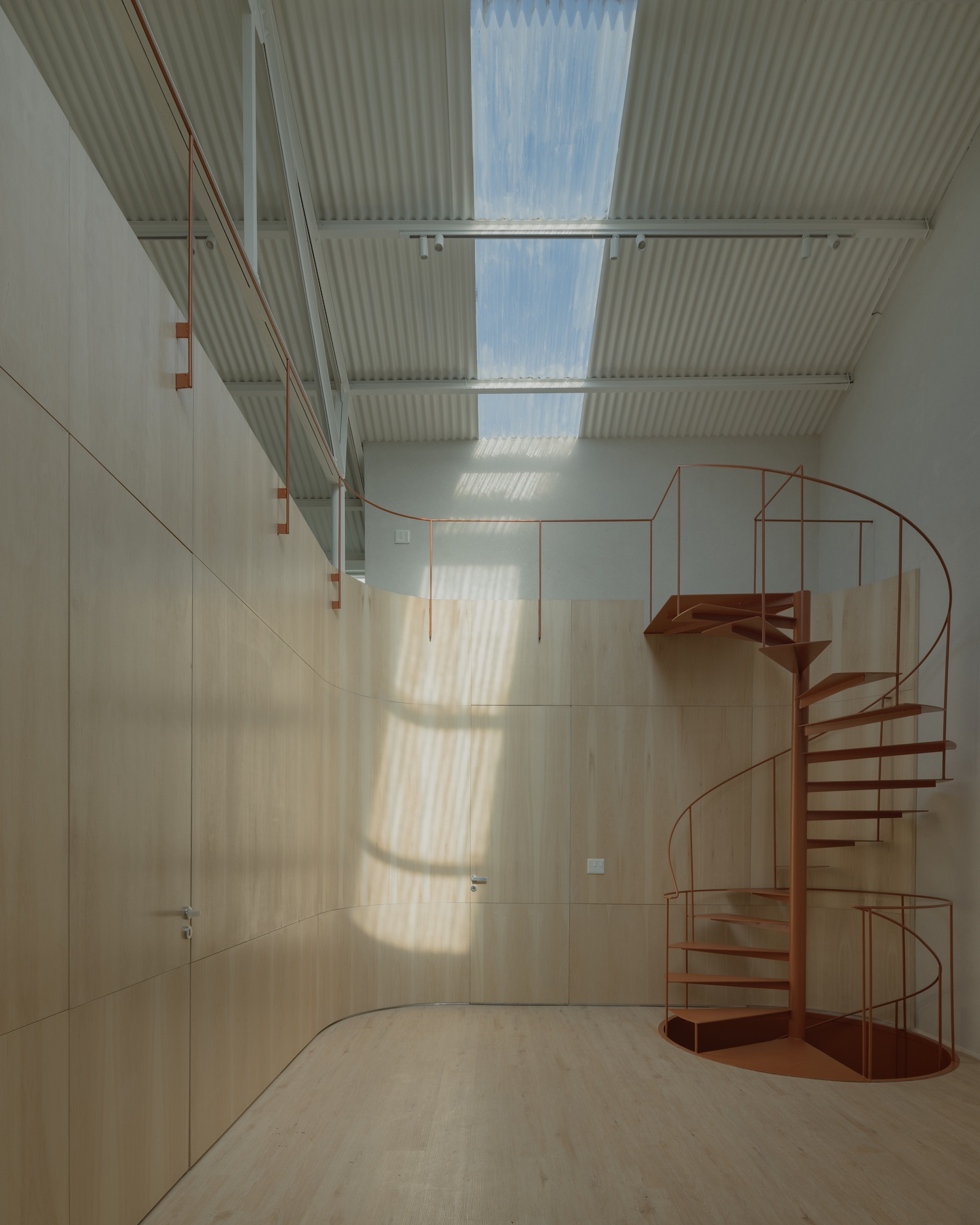 Leibal — Espacio B