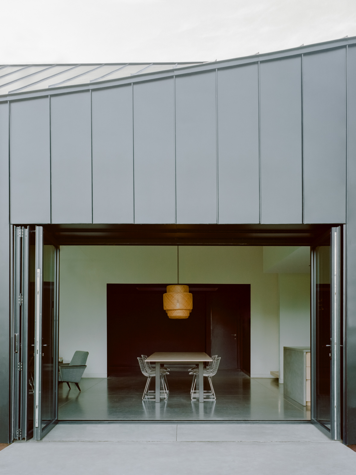 Leibal — Twisted House