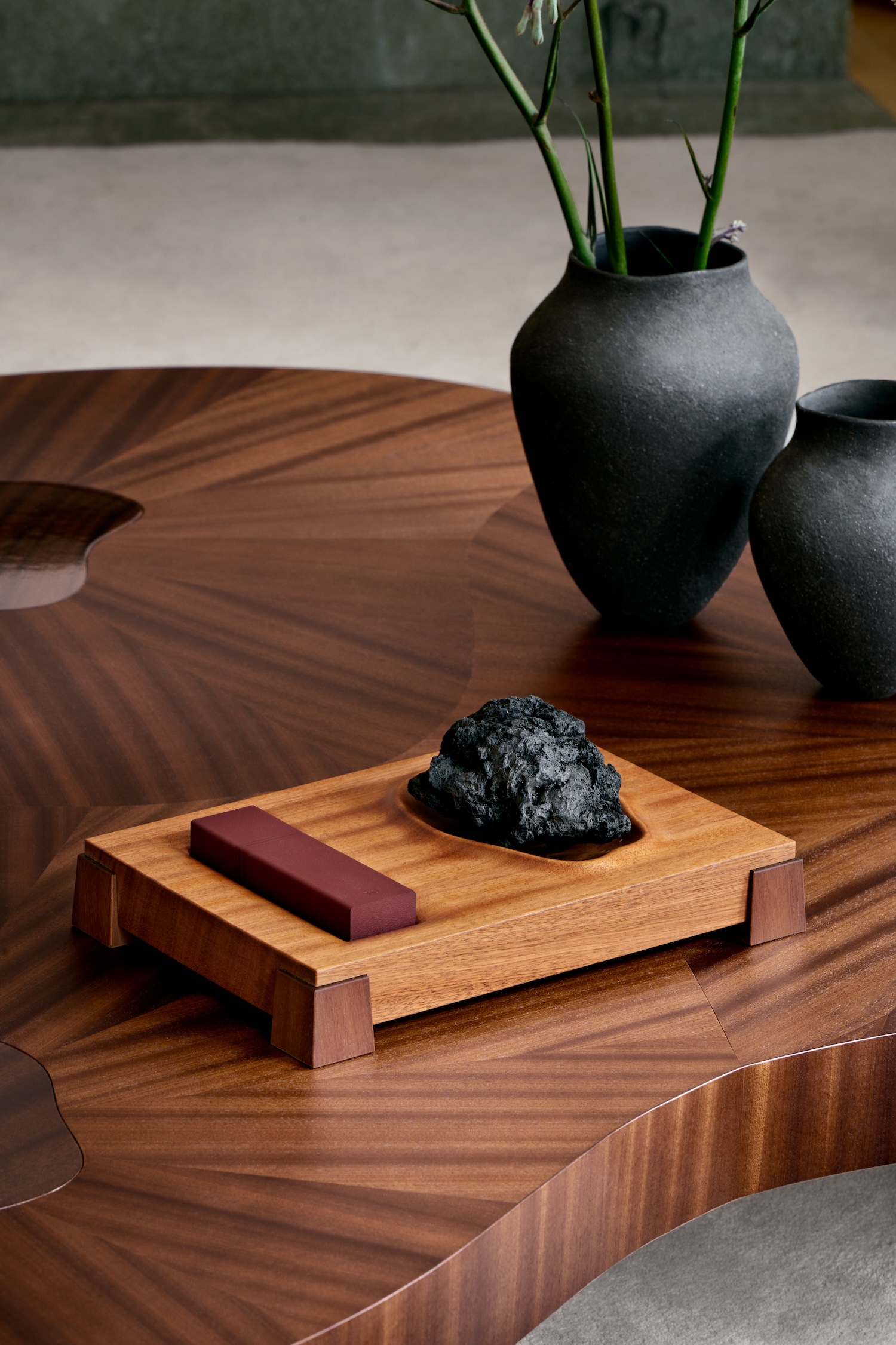 Leibal — Sculpted Scent Tray L